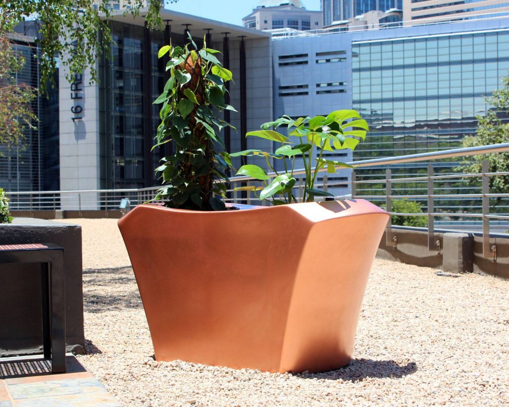 Urn 598 Keystone Planter - Planter Logic